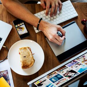 Setting up a successful online marketplace? Step-by-step guide.